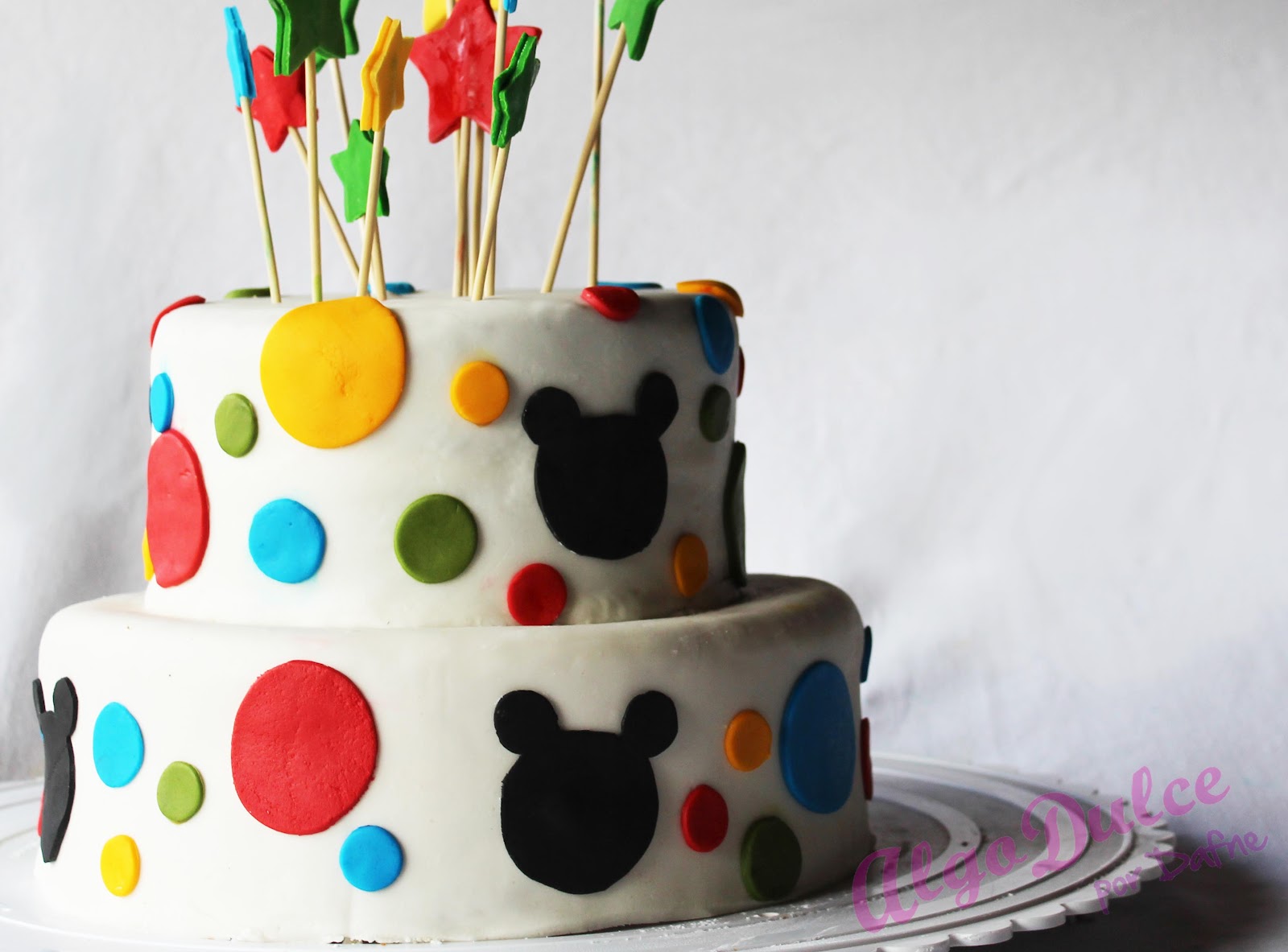 Algo Dulce por Dafne: Pasteles con Mickey Mouse