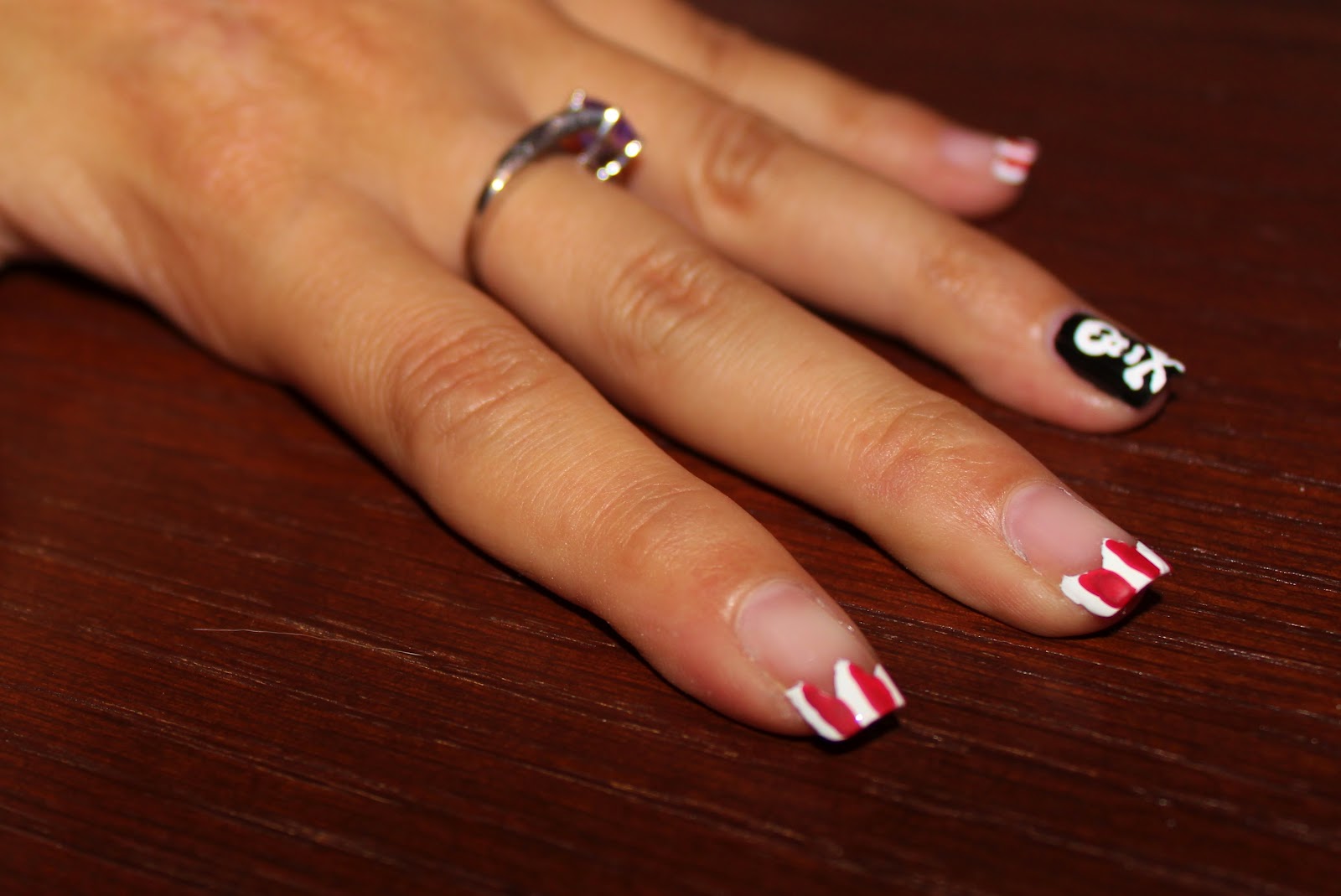 Simple Nail Art for Newbies: Pirate / Skull & Crossbone Nails