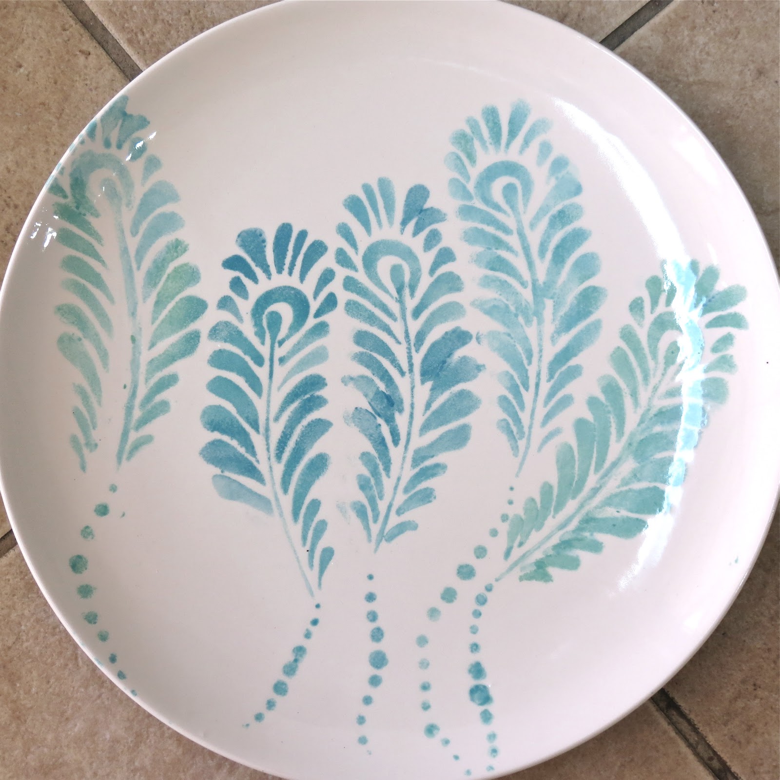 My Crafty Friend Jen: Stenciled Plate