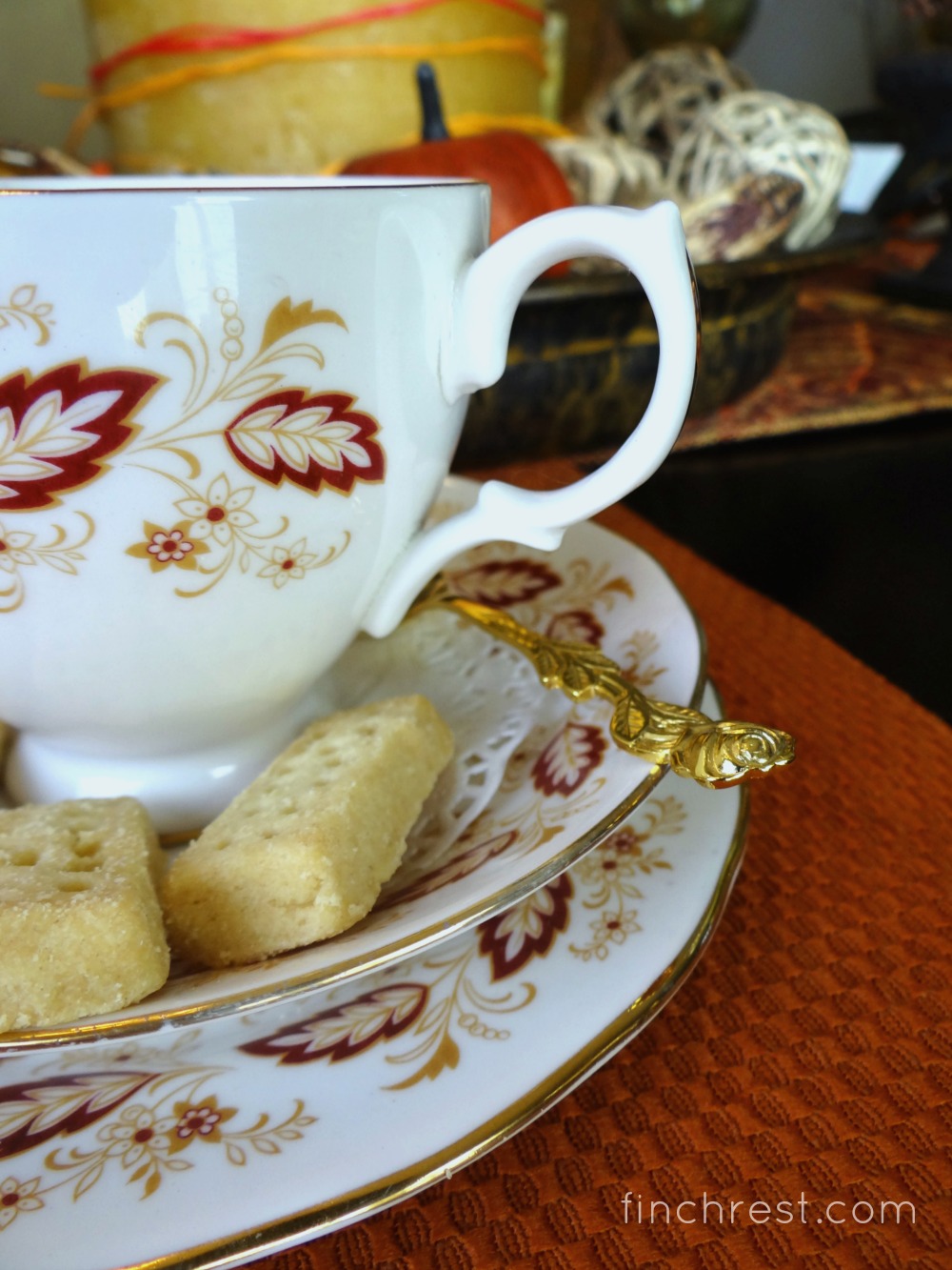 The Nest at Finch Rest: Autumn Pics with Tea Theme