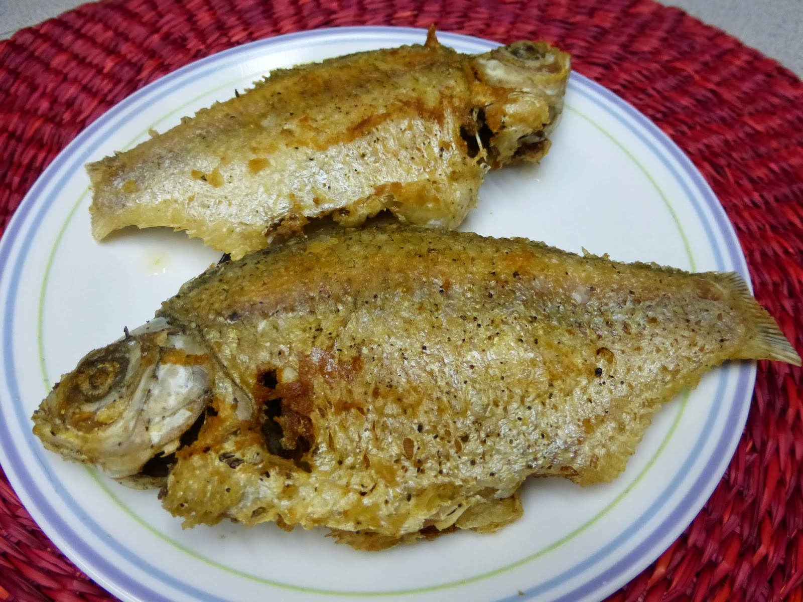 Daily happiness: Cá He (River-bard fish) chiên giòn