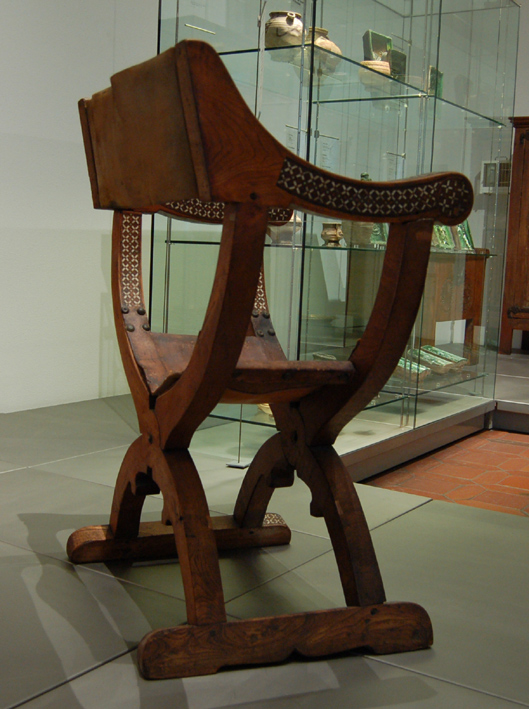 St. Thomas guild - medieval woodworking, furniture and other crafts ...