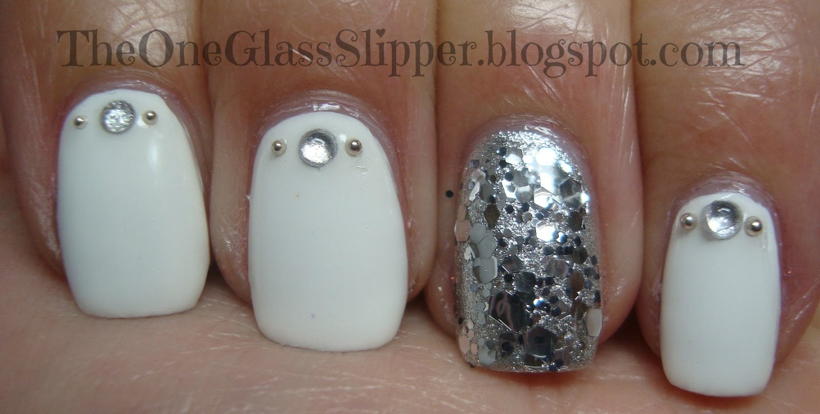 One Glass Slipper: White & Silver Nail Art