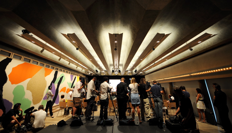 WORLD TOUR: SYDNEY OPERA HOUSE