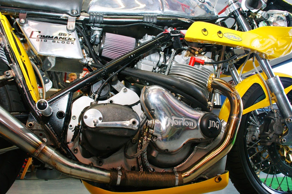 Racing Cafè: Norton Commando 897 by Norton Yellow Peril Team @ Bol d'Or ...