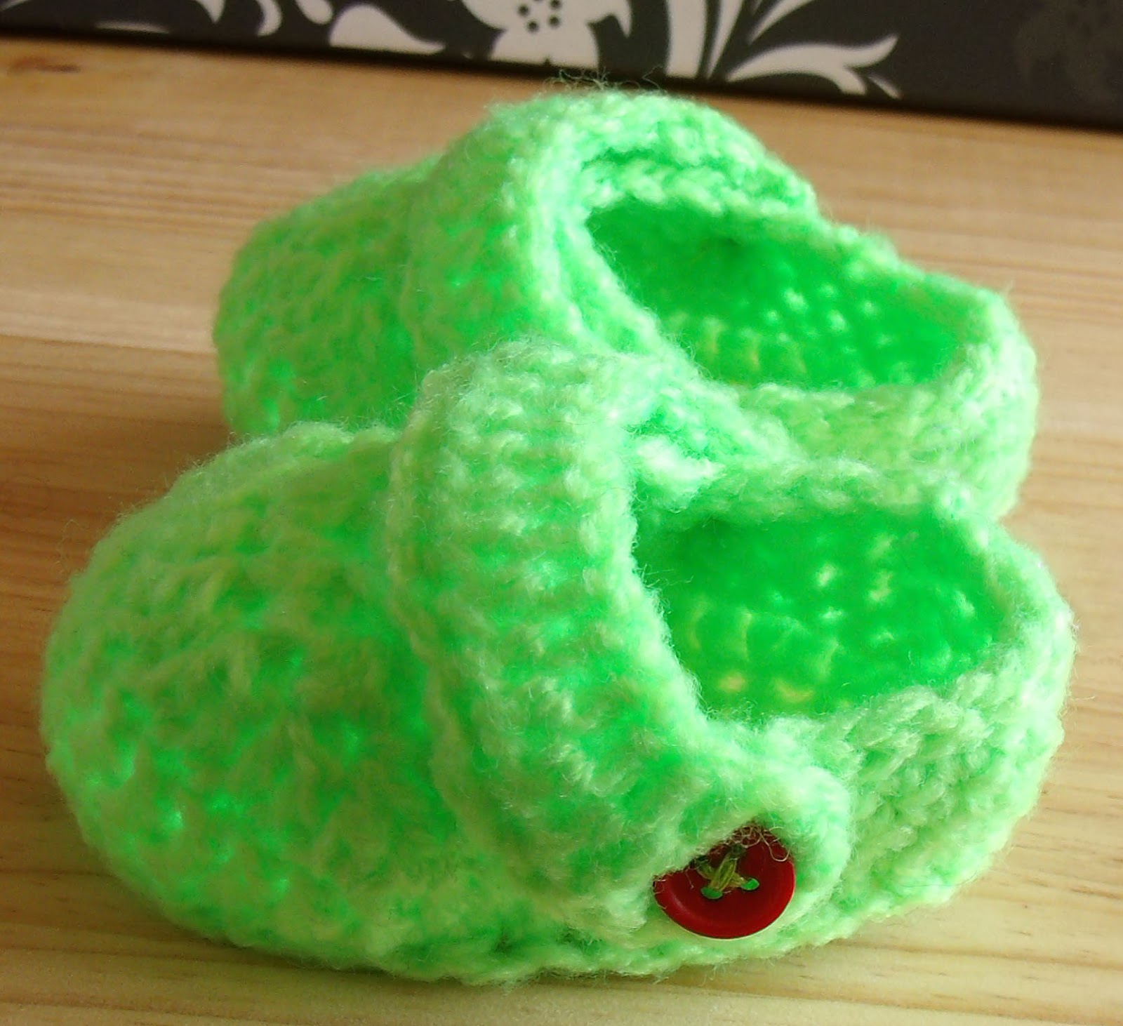 Jewellery from Craft Cove: Free Crochet Baby Crocs Pattern