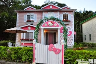 Seindah Bulan & Bintang: Rumah cantik Hello Kitty