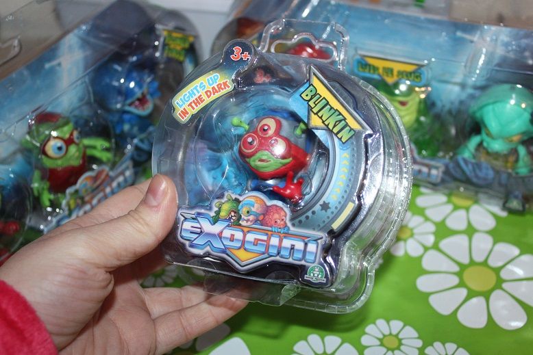 Les exogini, ces petits extra-terrestres lumineux dans la pénombre