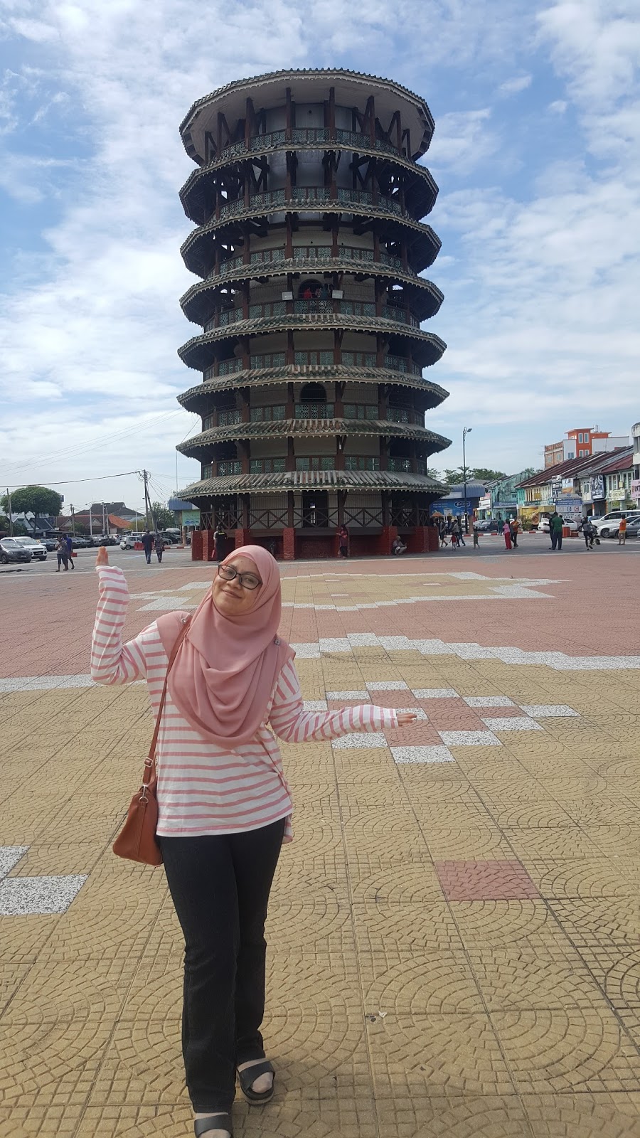 this is my blog: Menara Condong Teluk Intan