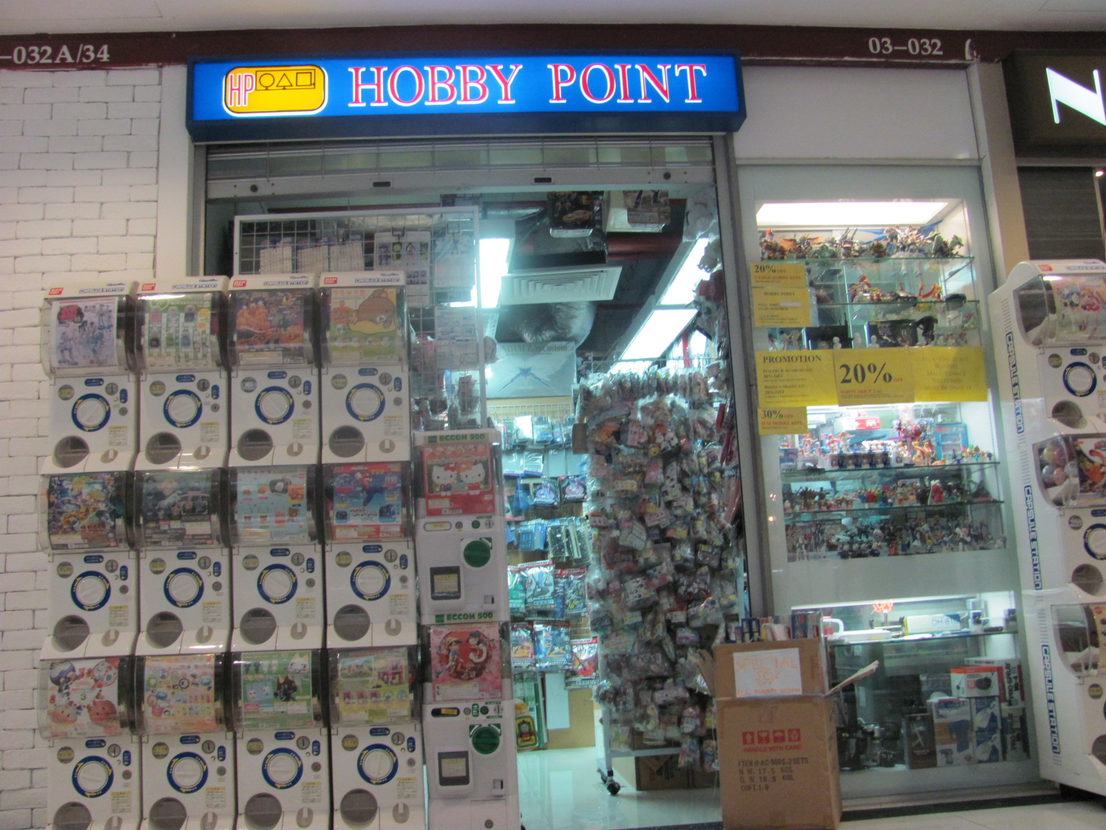 Singapore Scale Modelling: HobbyPoint; Suntec City and Tiong Bahru