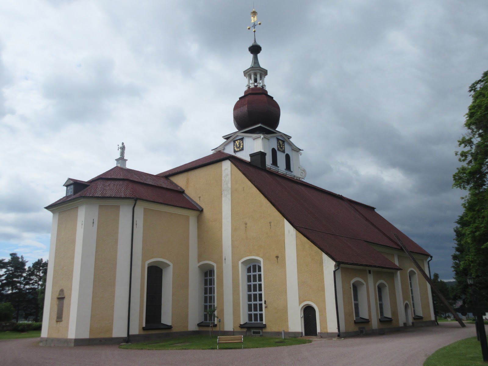 vonkis: Leksands kyrka