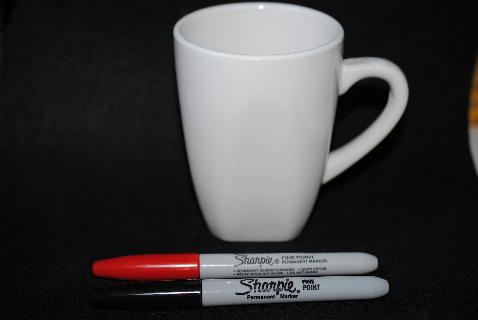 Jinxx Photography and Jewelry: D.I.Y. Sharpie Mug