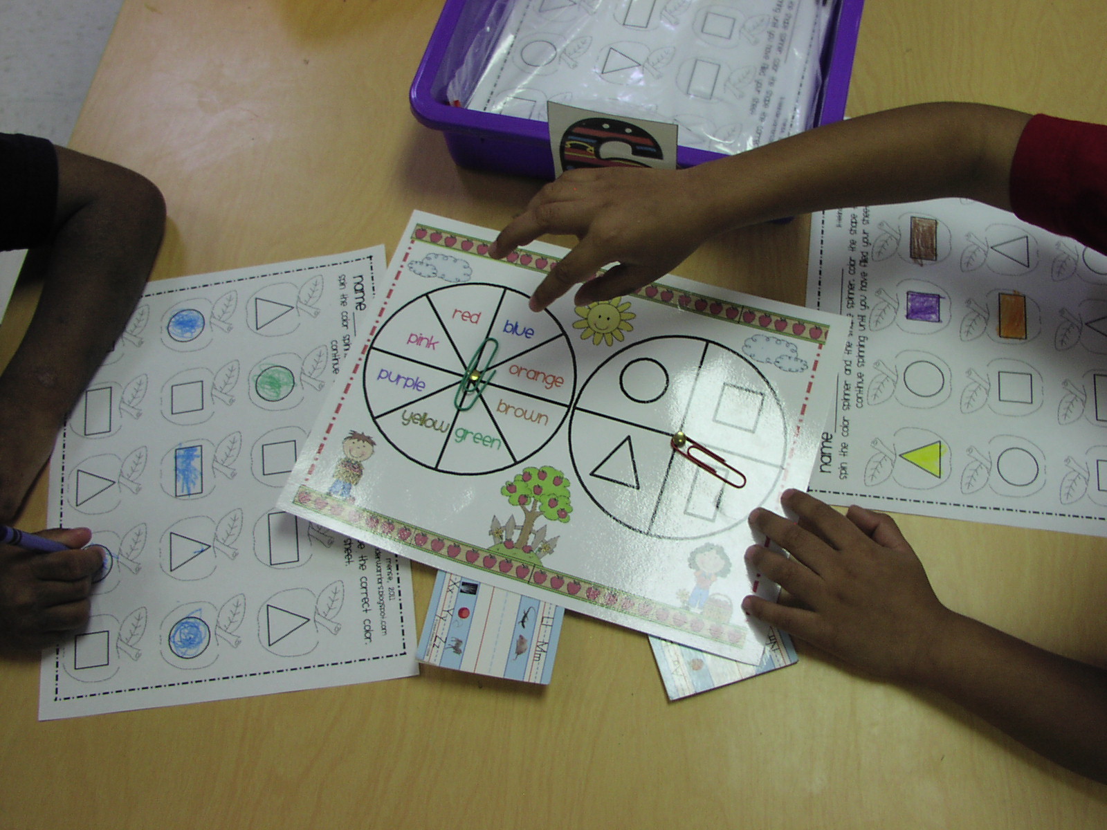 Keen On Kindergarten: Apple Themed Math Work Stations