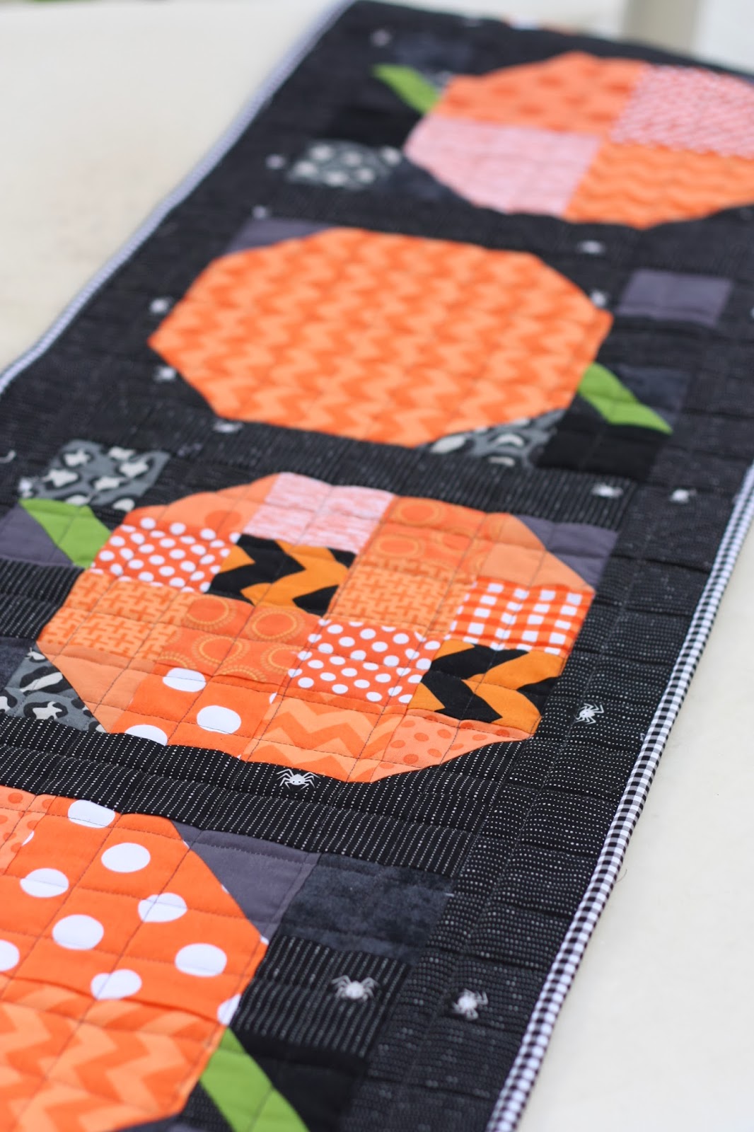 Patchwork Pumpkin quilt tutorial - Diary of a Quilter - a quilt blog