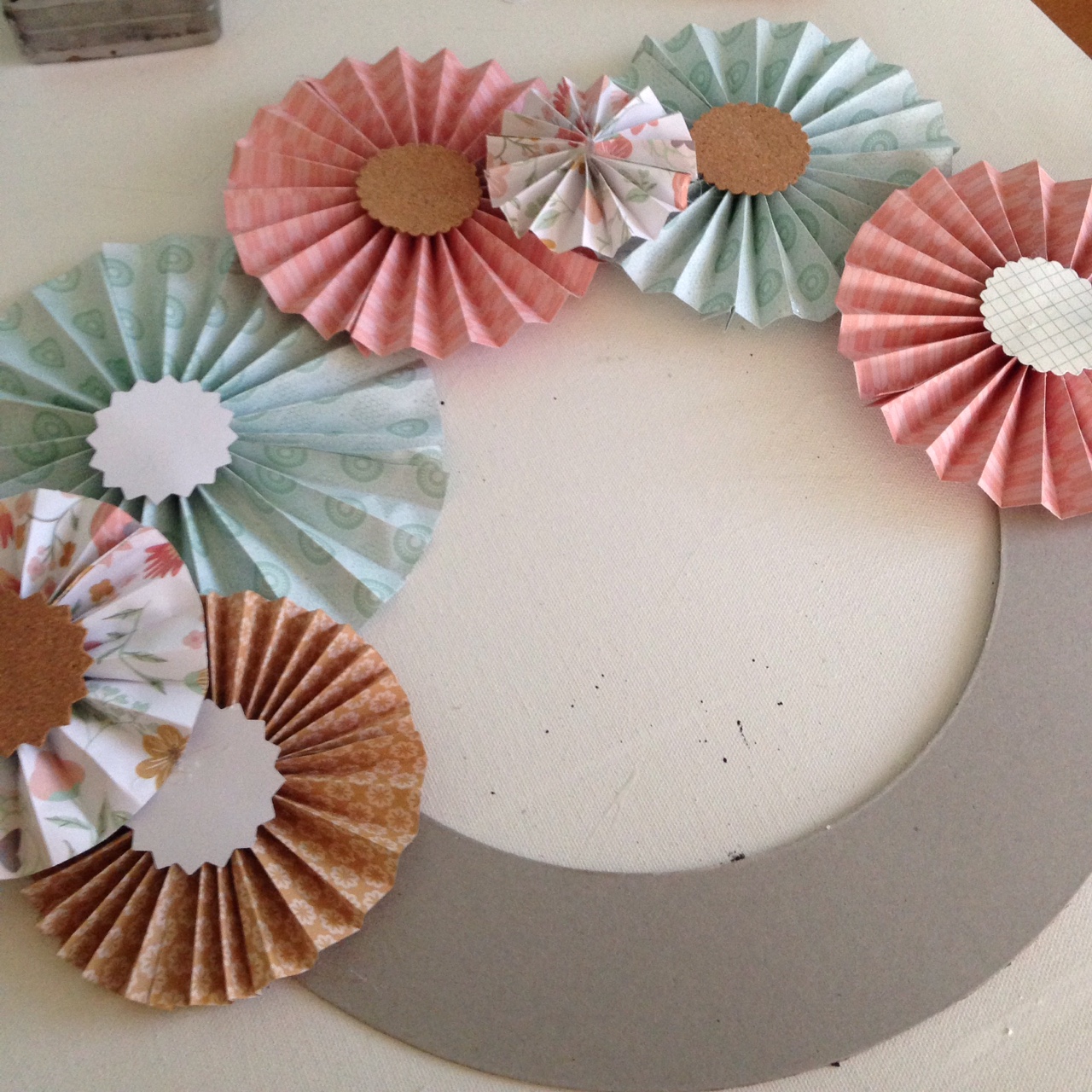 DIY Cutting Paper Medallions wiith Silhouette CAMEO (Free Cut File ...