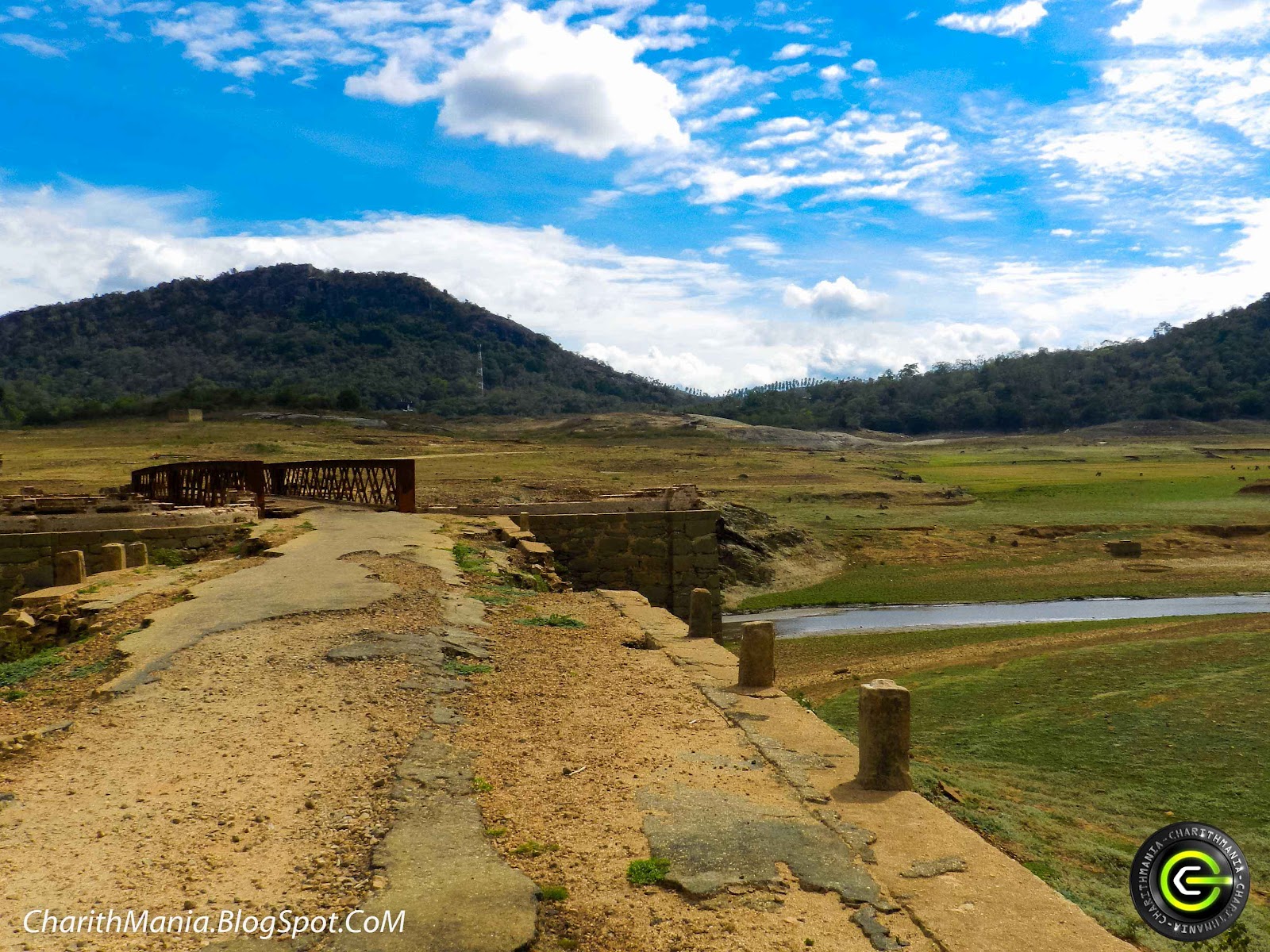 CharithMania: The submerged old Teldeniya town ( ගිලුනු පැරණි තෙල්දෙණිය ...