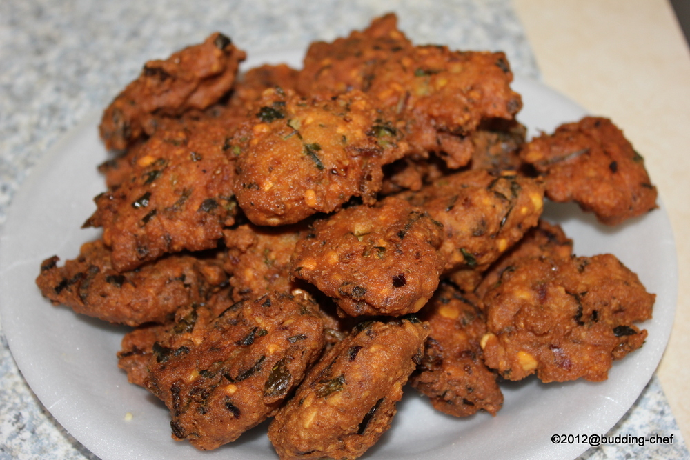 BUDDING CHEF: CHANA DAL VADA/CHATTAMBADE/KADLE BELE VADA