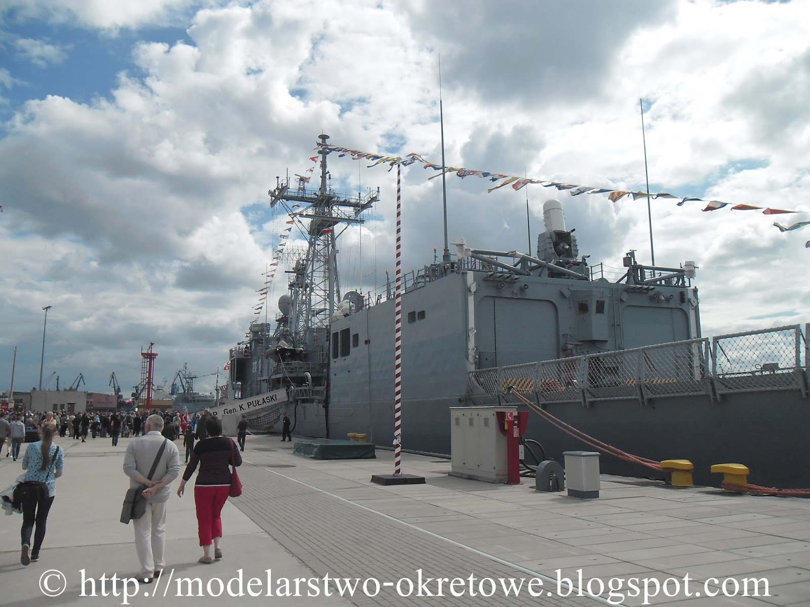 Modelarstwo okrętowe: Święto Wojska Polskiego - Wodowanie monety ORP ...