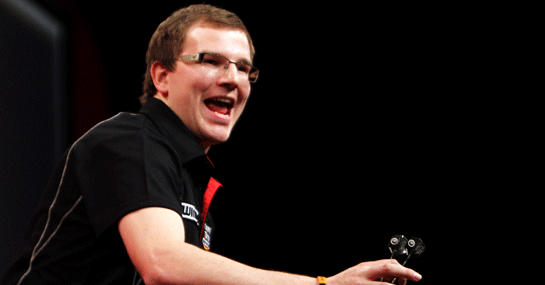 " DARTS - MADNESS ": MARK WEBSTER 5-1 JOHN PART
