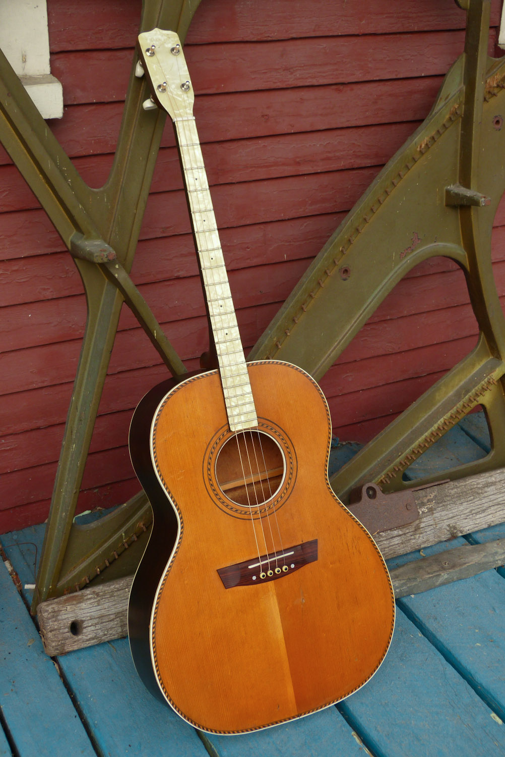 1920s Oscar Schmidt-made Stella 00-Size Tenor Guitar