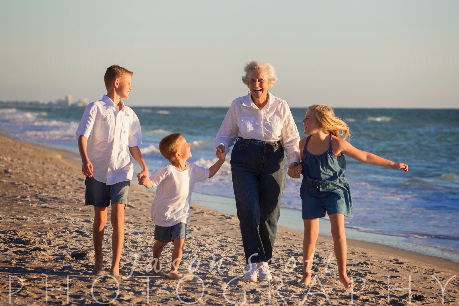 Longboat Key Beach Portraits - Bergeson Family | Jason Scott Photography