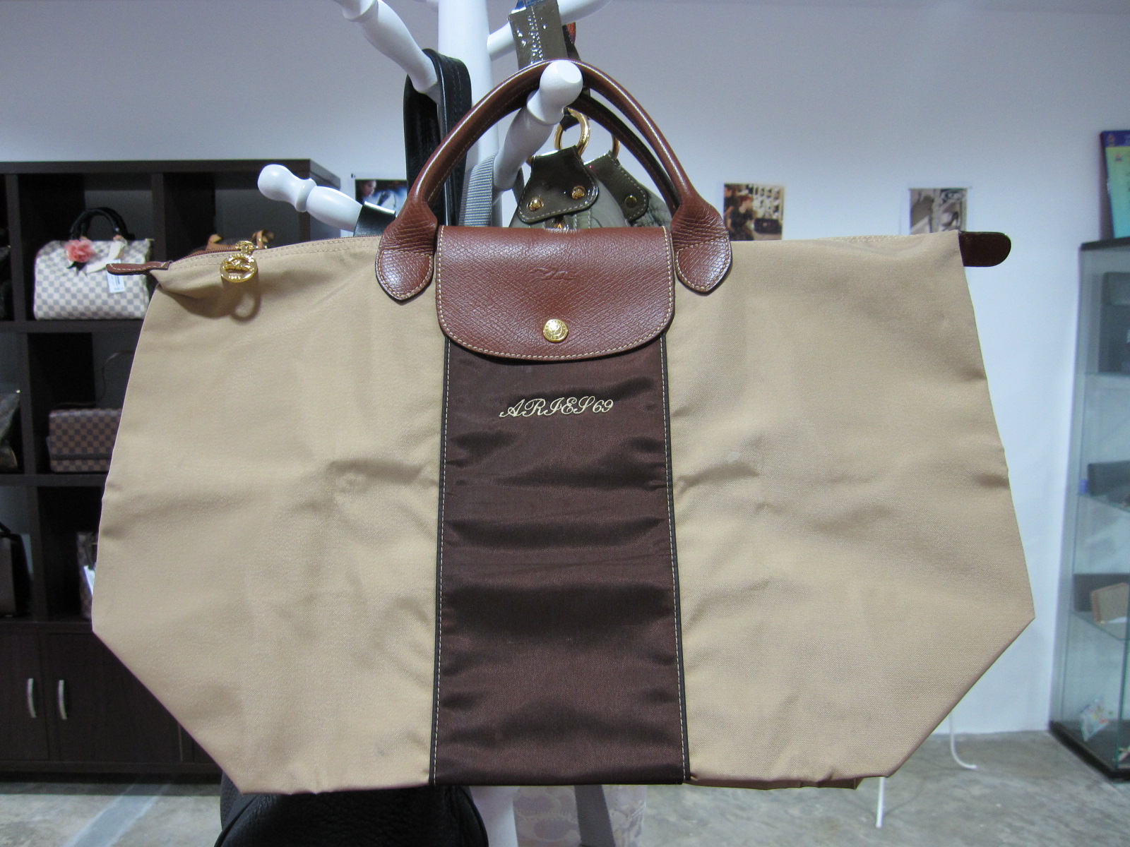 The Bags Affairs ~ Satisfy your lust for designer bags: LONGCHAMP KHAKI ...