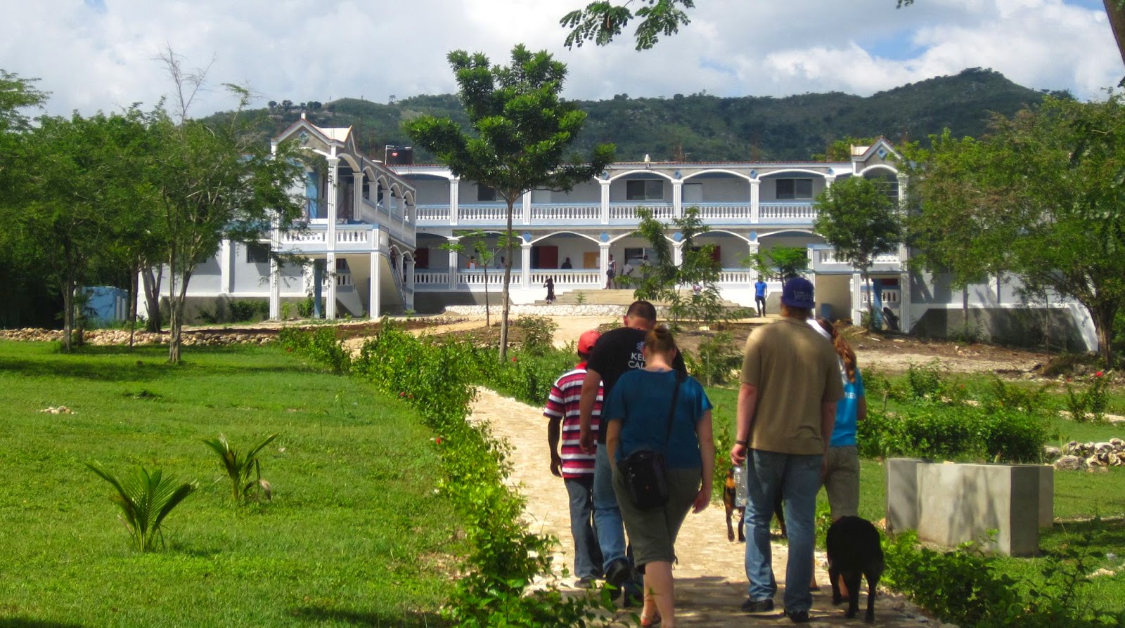 Zwazo Yo - Science Education and Ecotourism: Teaching at a new Haitian ...