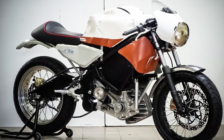 E-Racer - Cafe Racer Elettrica - RocketGarage - Cafe Racer Magazine