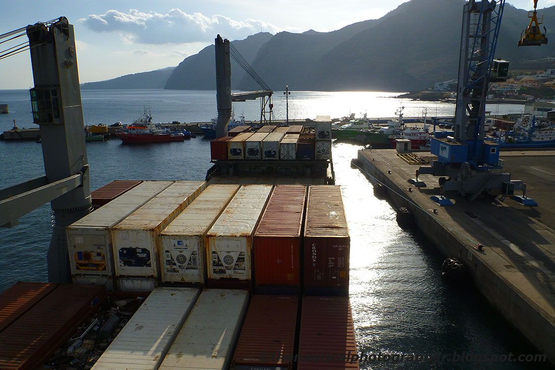 The Nautical Photographer: Busy Caniçal