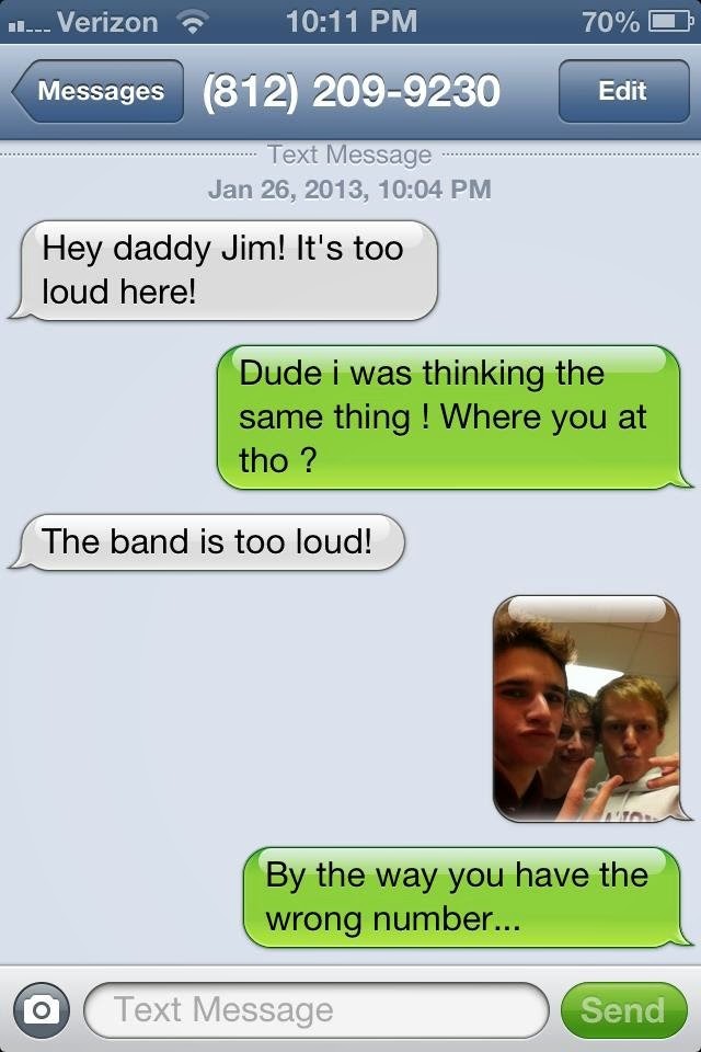 Wrong number texts | Pix Bag