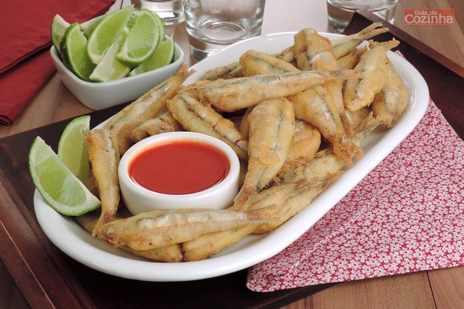 Delícias do Dia-a-Dia: MANJUBINHA FRITA COM MOLHO