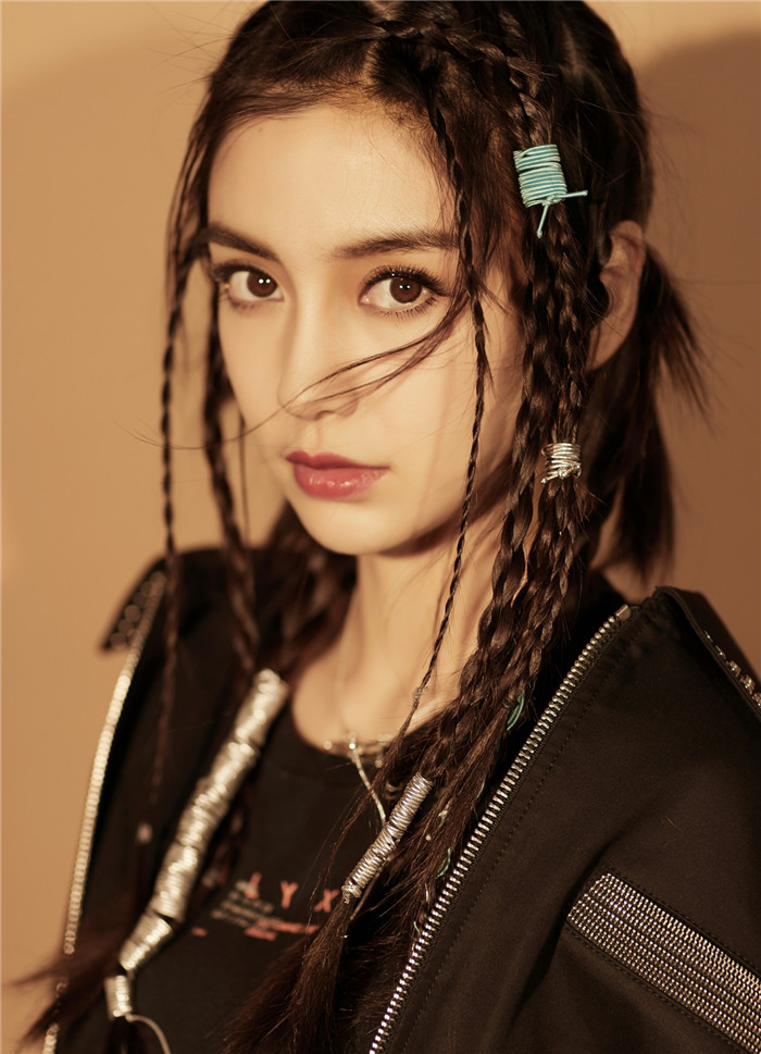 China Entertainment News: Angelababy releases new photos