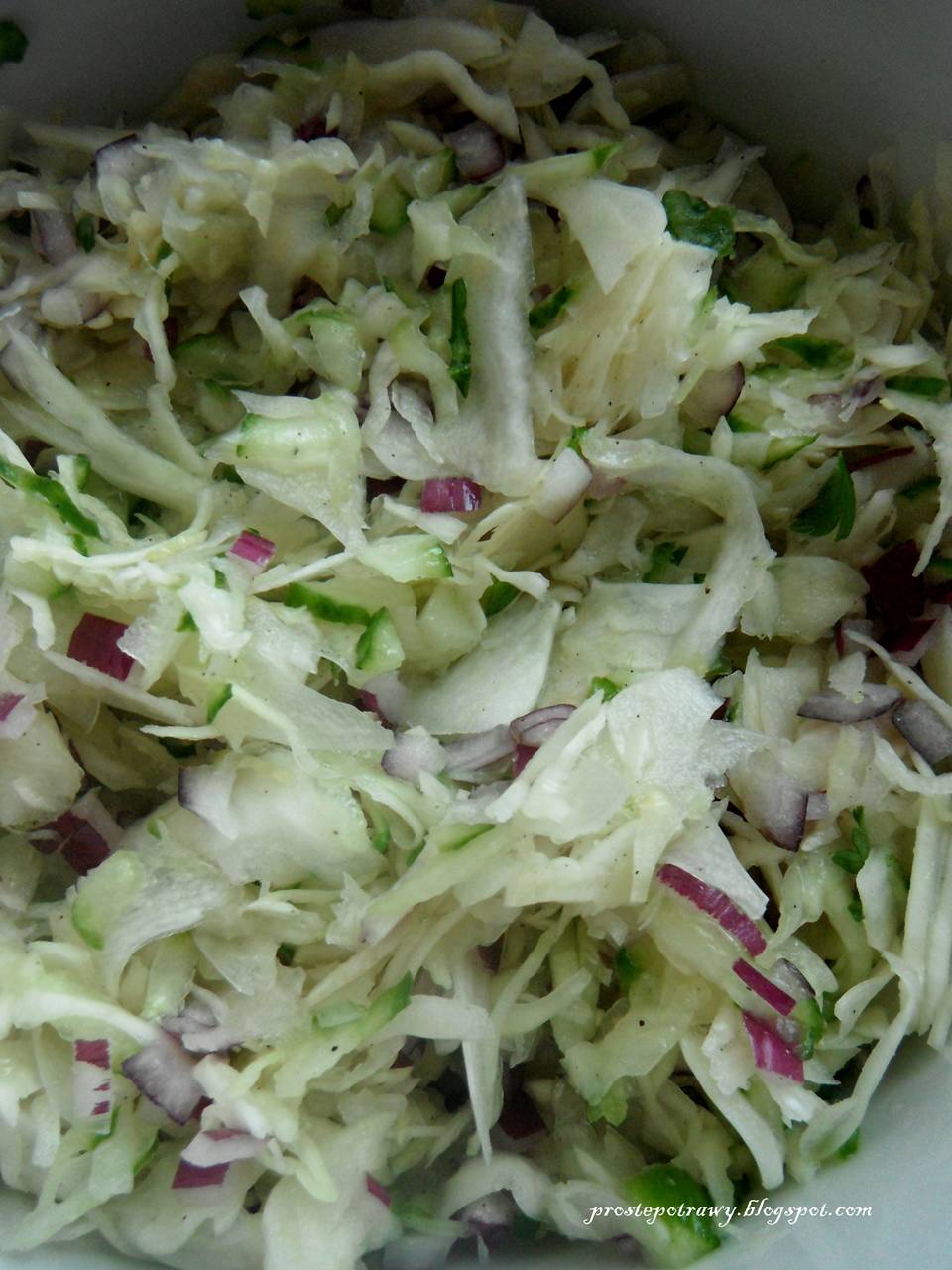 Proste Potrawy: Surówka z zielonym ogórkiem