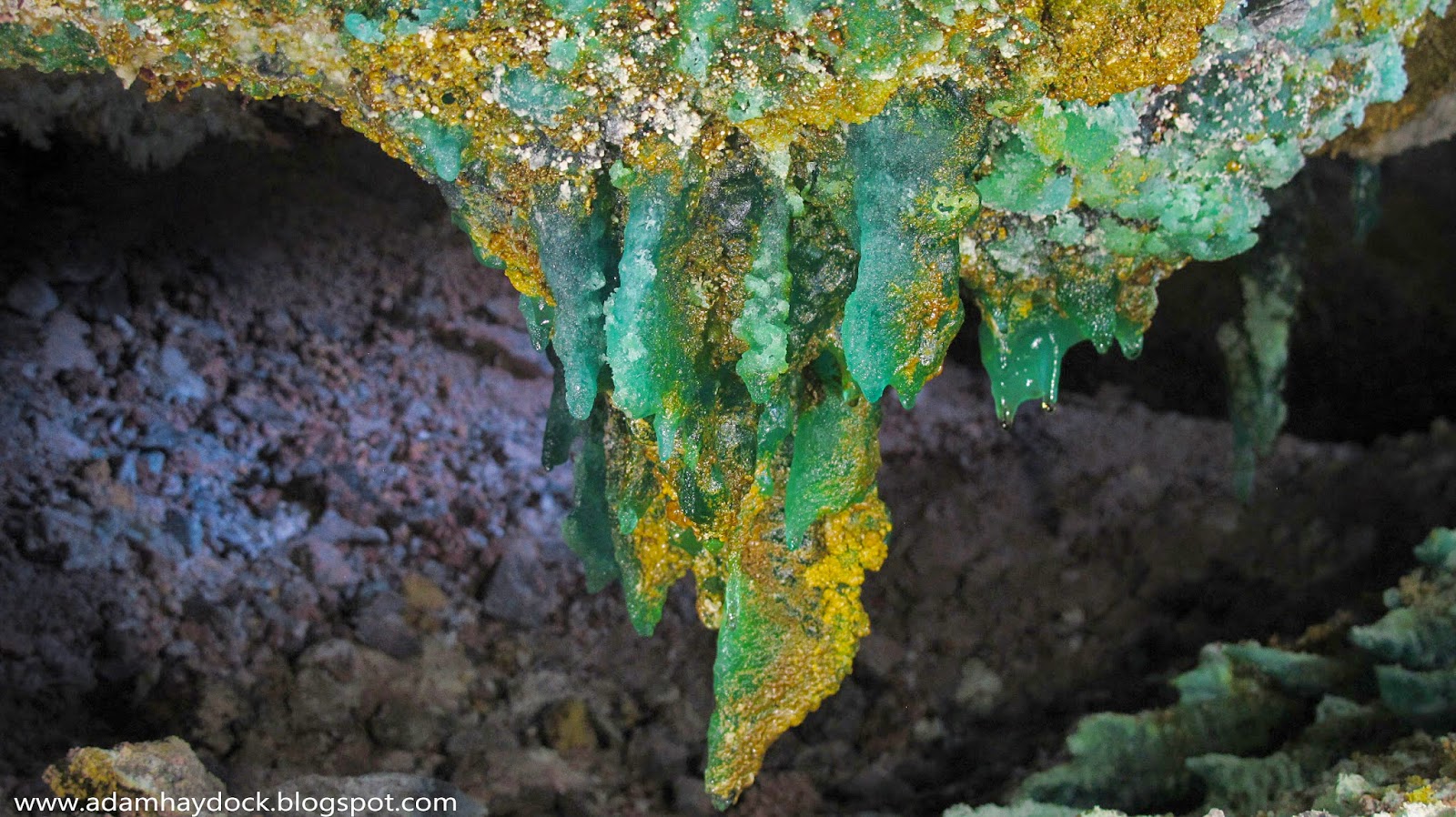 Need help identifying this precipitate. Found on old coal. : r/rockhounds