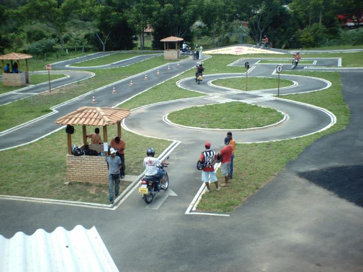 C.F.C Oficial: Nossa Pista de Moto