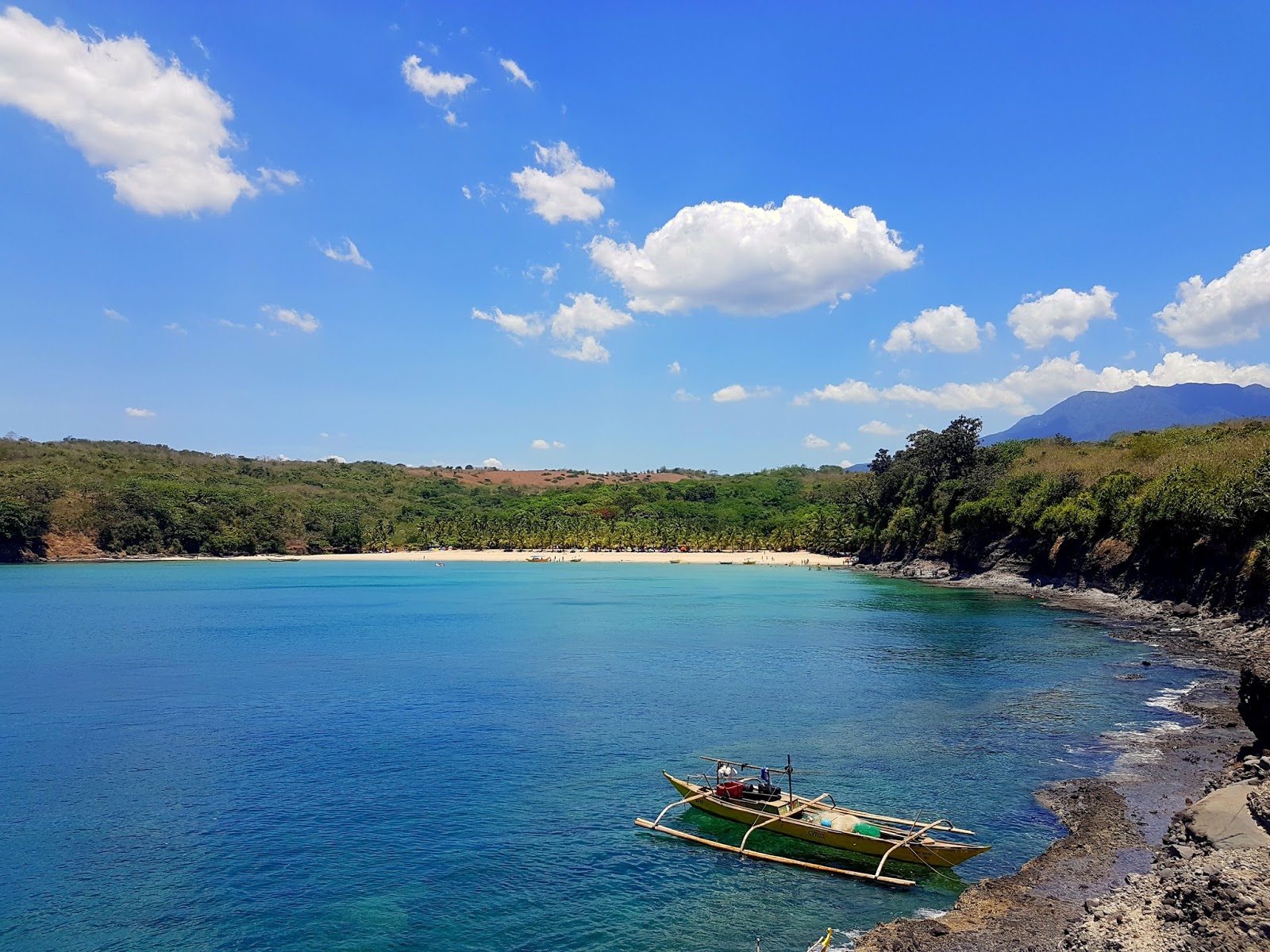 (Un) Laki Beach: Bataan's very own Go-To-Beach - moredantravels