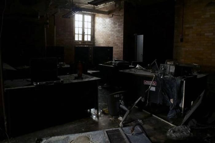 Abandoned Police Station (18 pics)