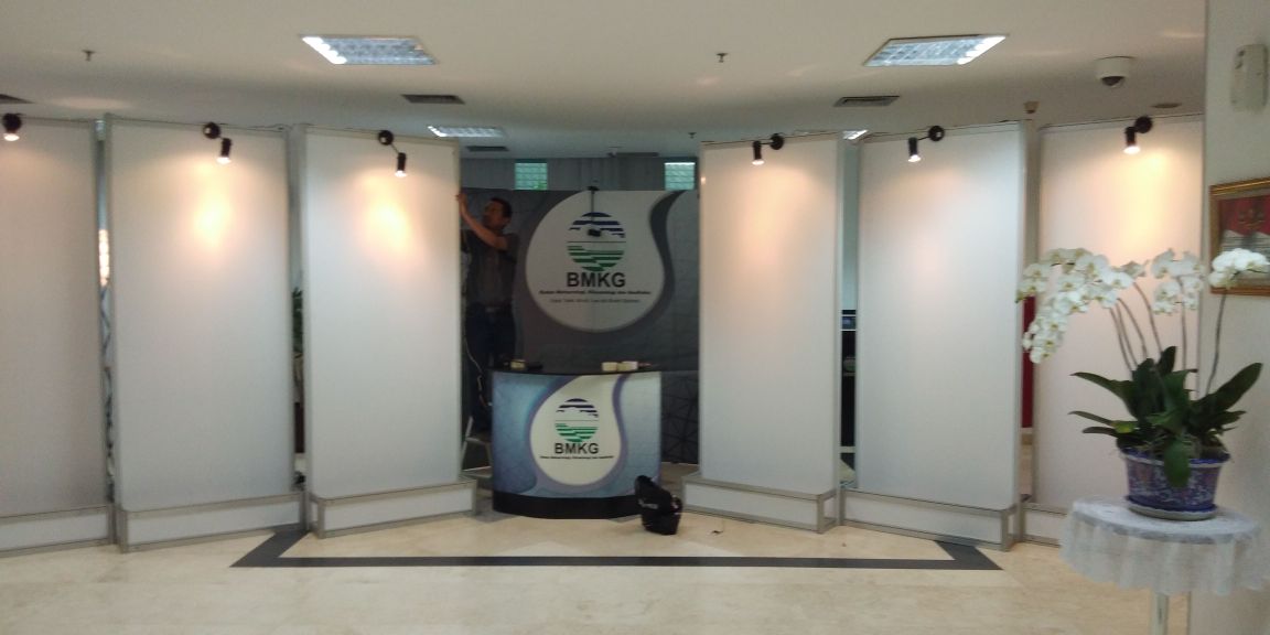 sewa partisi pameran, sewa stand, sewa booth, sewa sekat partisi, sewa ...