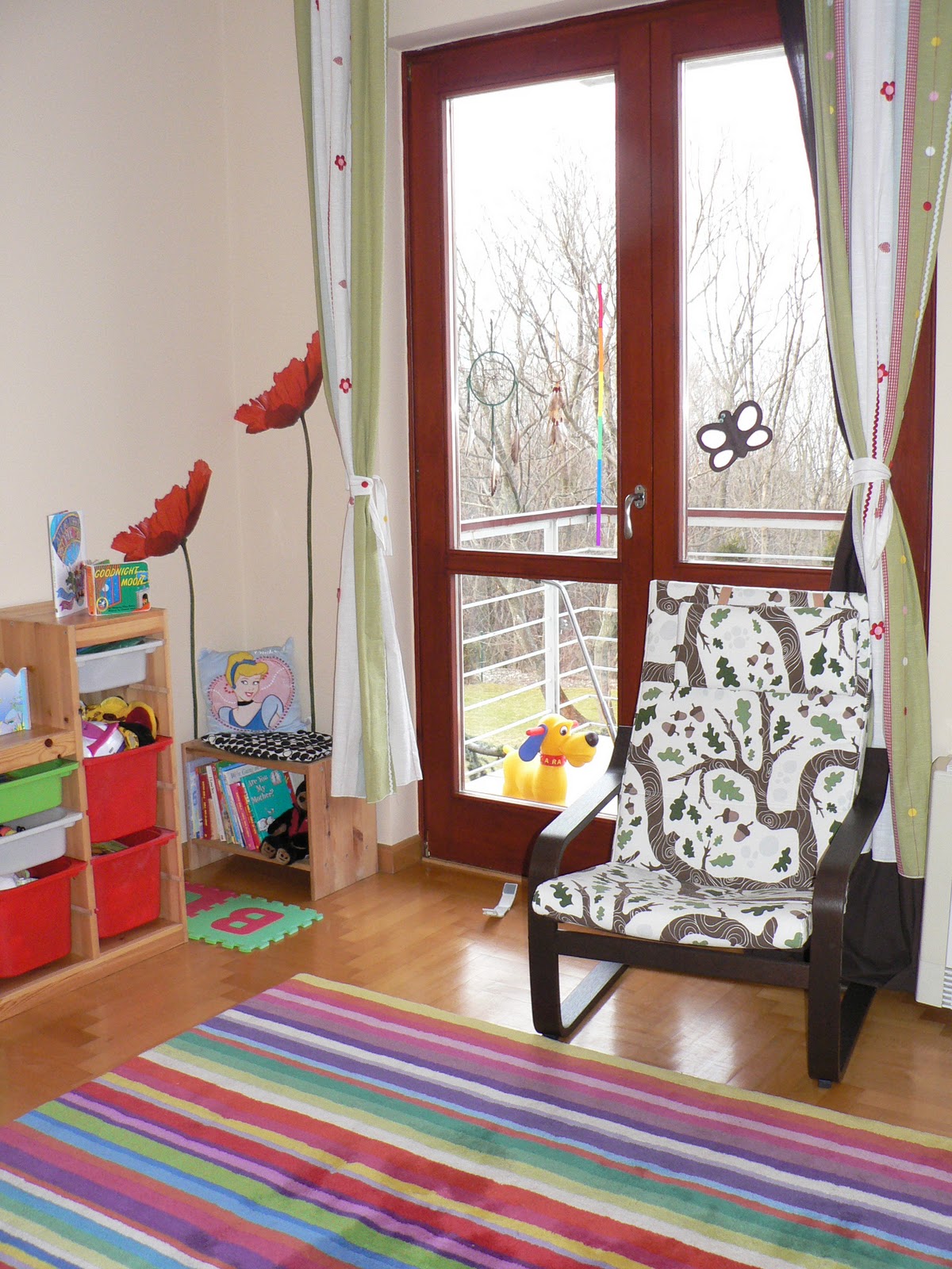 Mama Pea Pod: {The Girls' Room}