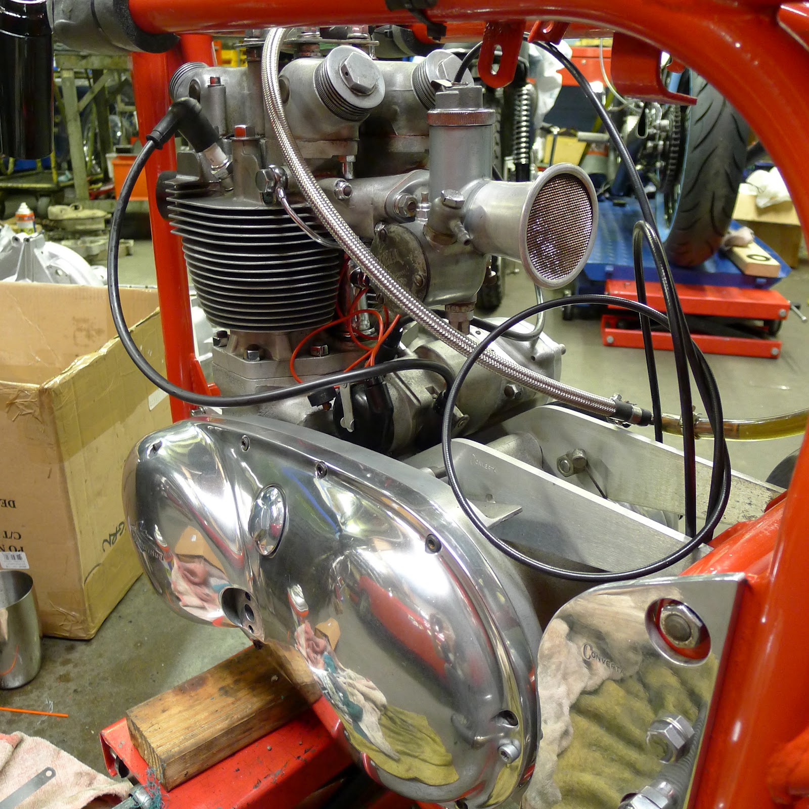 Trojan Classic Motorcycles: TRITON CAFE RACER Re-build