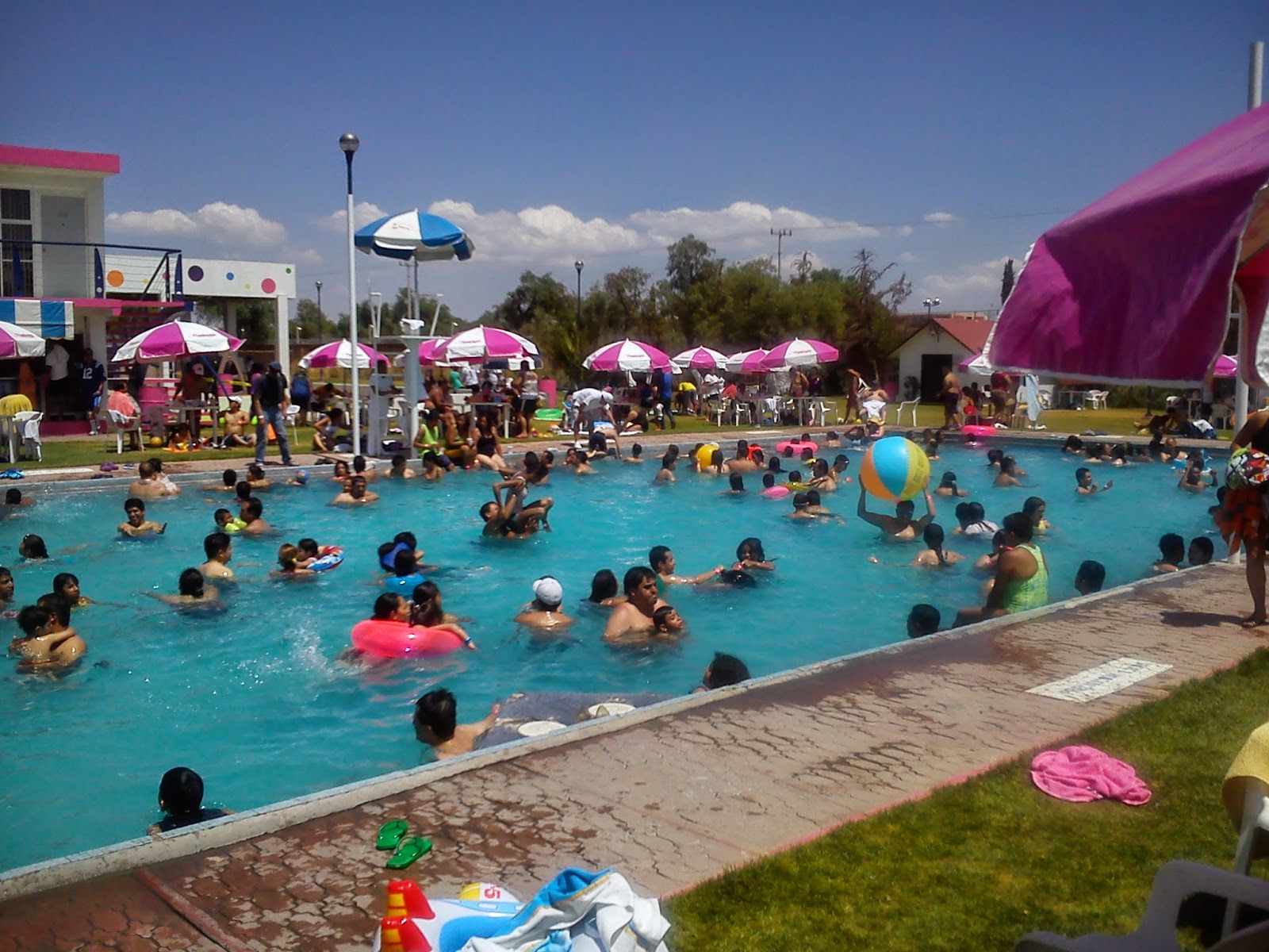 Trendiest Places.: Balneario Flamingos.
