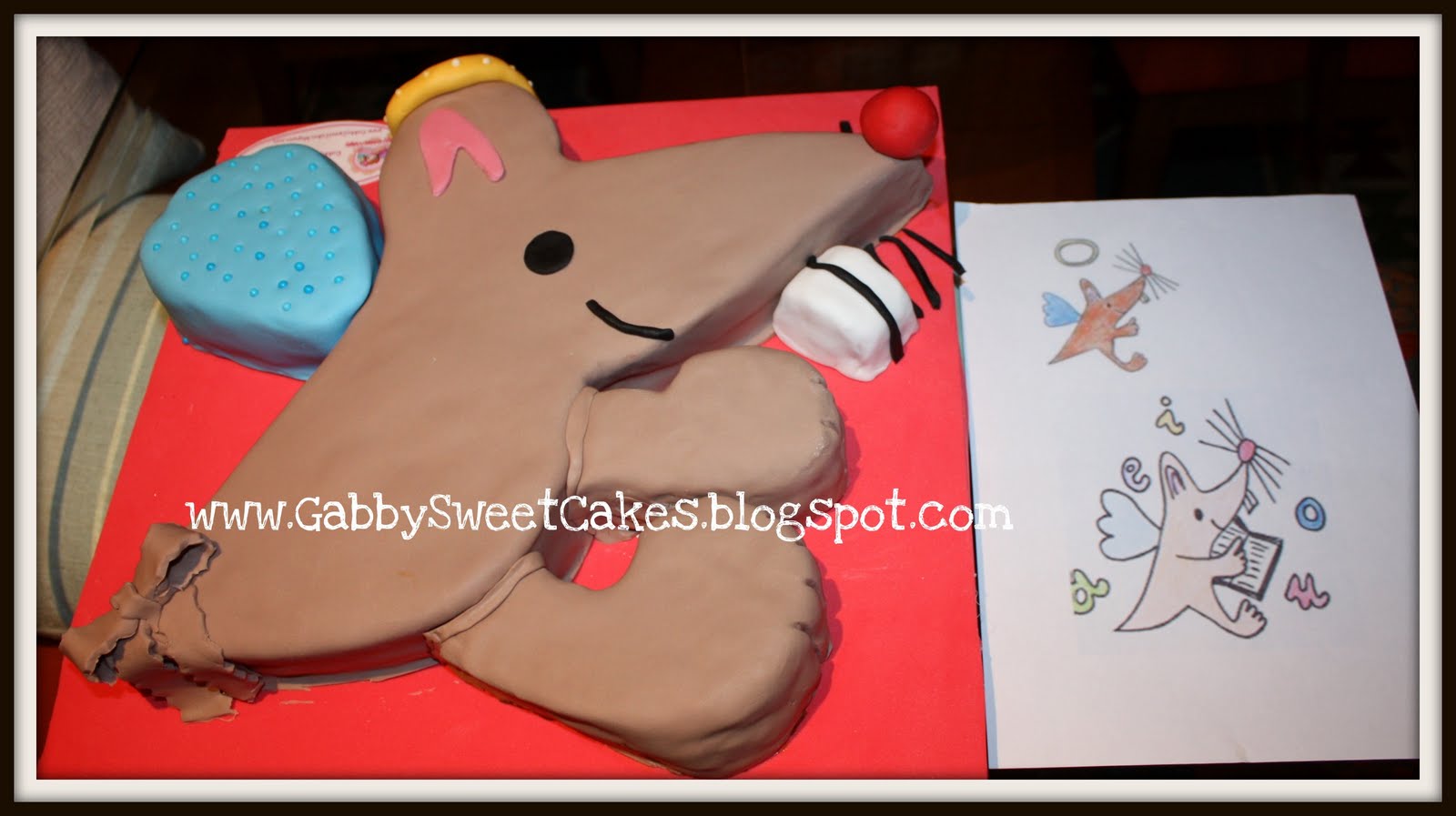 GabbySweetCakes Repostería Personalizada: Tarta Ratón Pérez