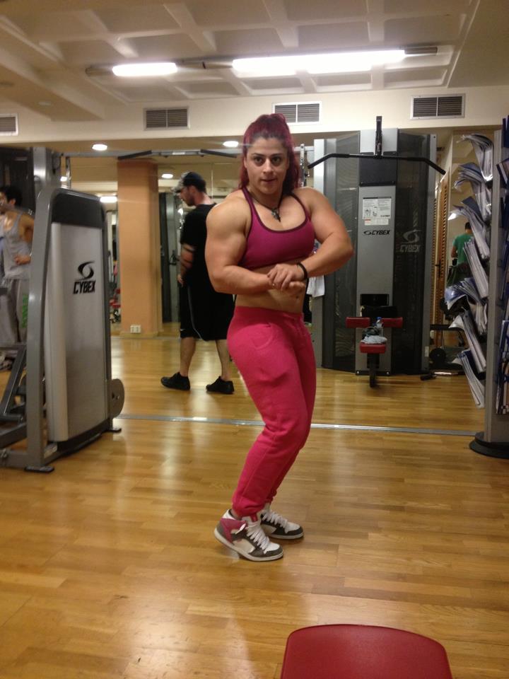 10 Extreme Female Bodybuilders