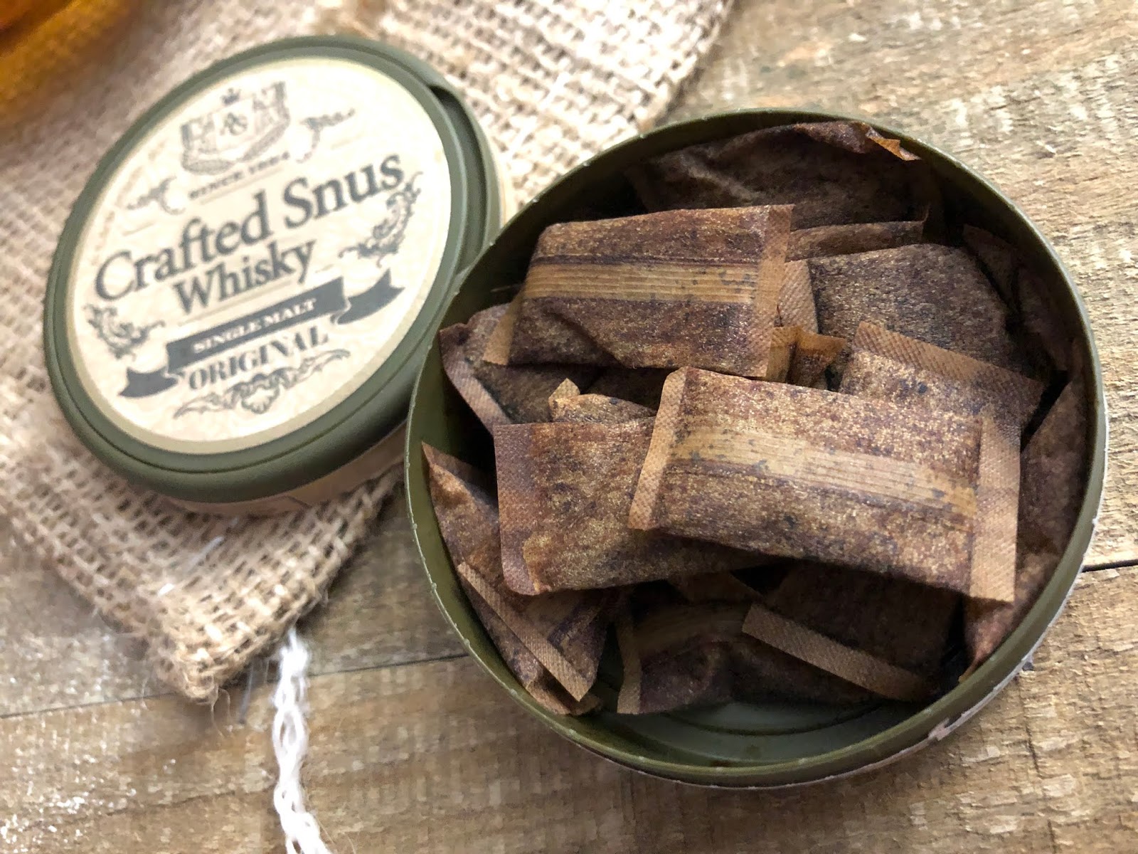 Crafted Snus Whisky (White & Original) - Review. 16 July 2020.