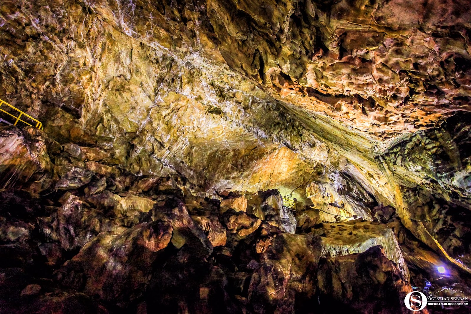 Octavian Serban: In and out to Ialomicioara Cave...