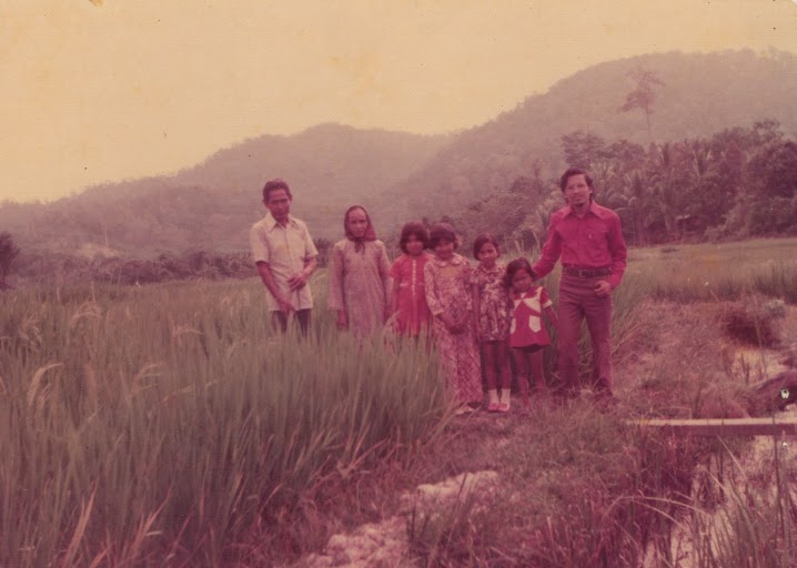 KELUARGA ZUKI NS: RIWAYAT HIDUP ZUKI