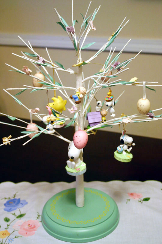Etcetera: Springtime Snoopy Tree