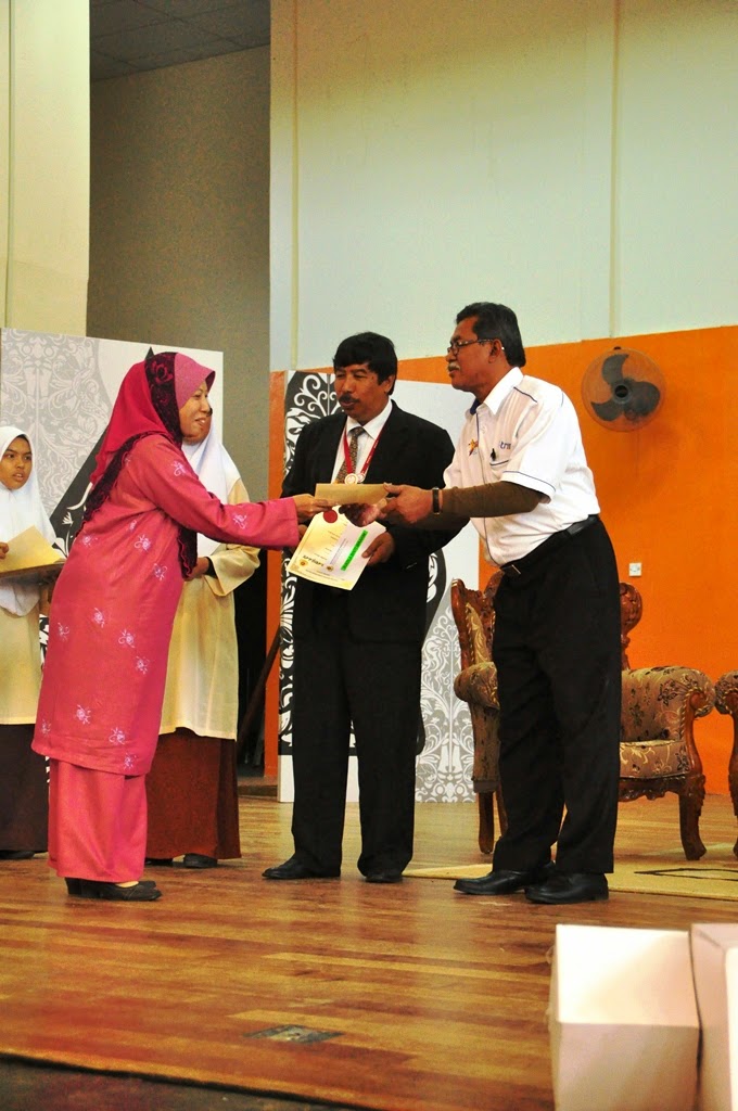Hari Anugerah Kecemerlangan Akademik dan Penghargaan 2014 ~ MRSM BALING