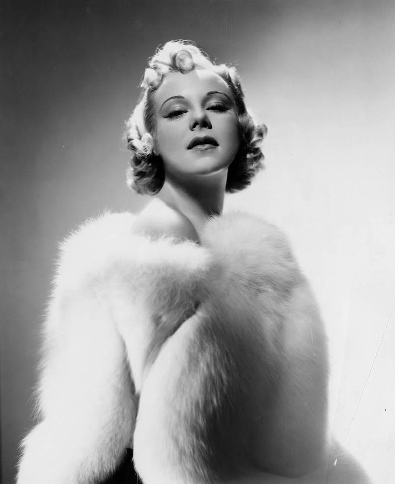 It's The Pictures That Got Small ...: THE SATURDAY GLAMOUR 15!