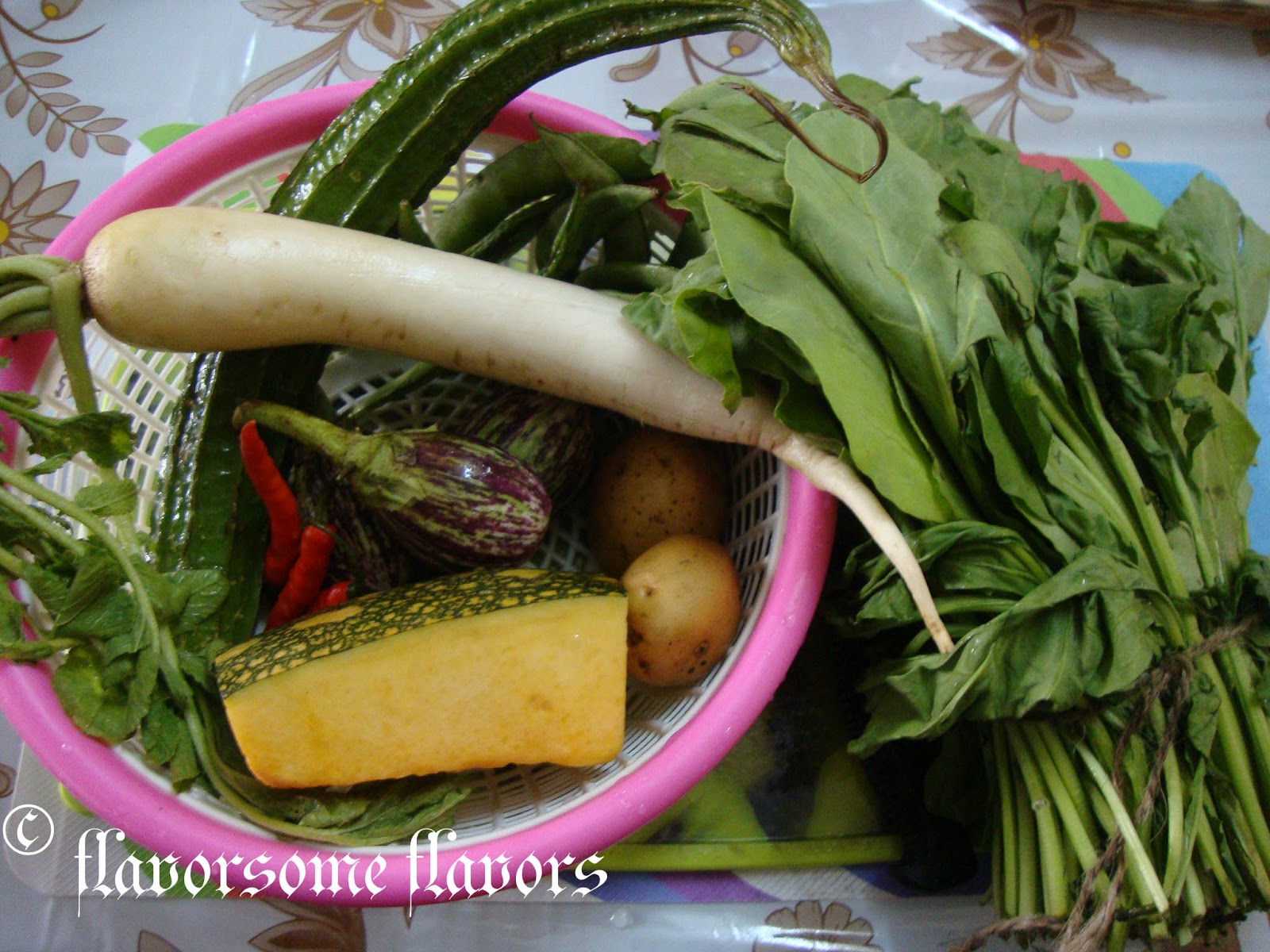 Flavorsome Flavors: Palong Shaak-er Chorchori – Spinach and other ...